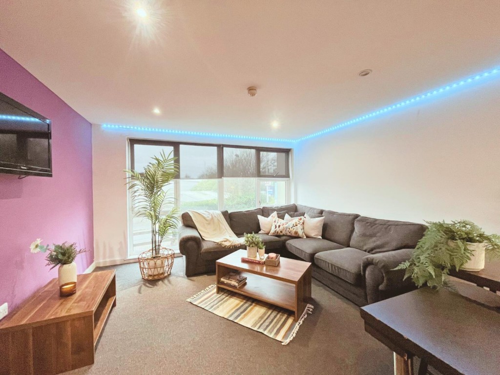 Peninsula Student Living, Derriford, 8 bedroom, Student Property - Flat